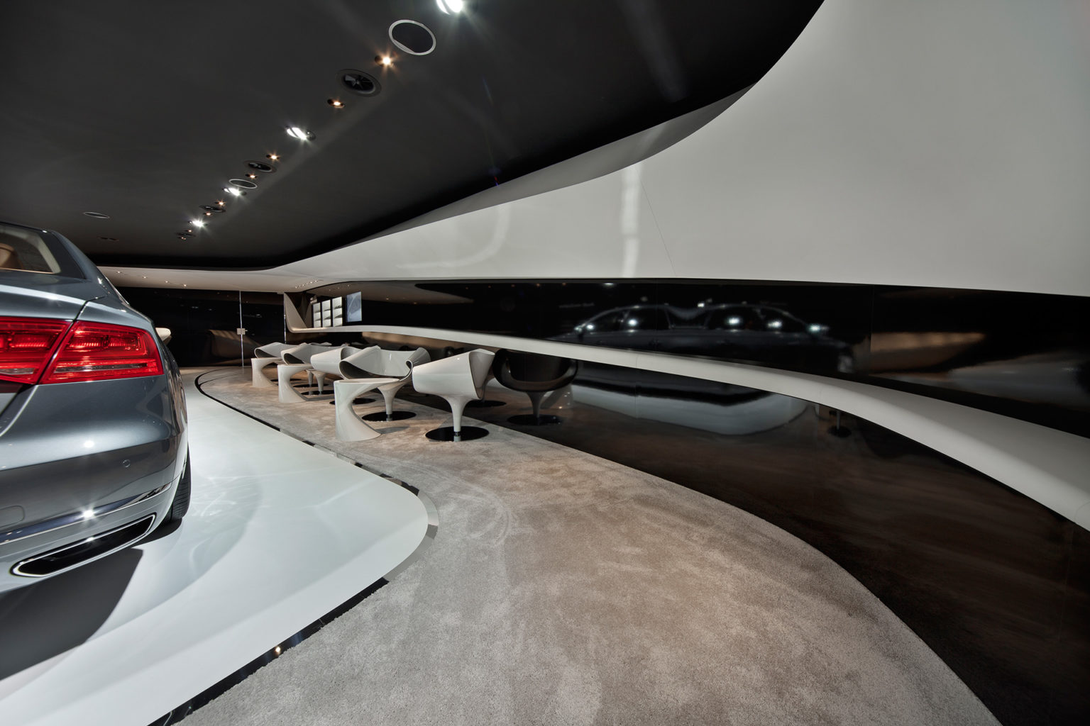 Audi Exclusive Lounge – SCHMIDHUBER